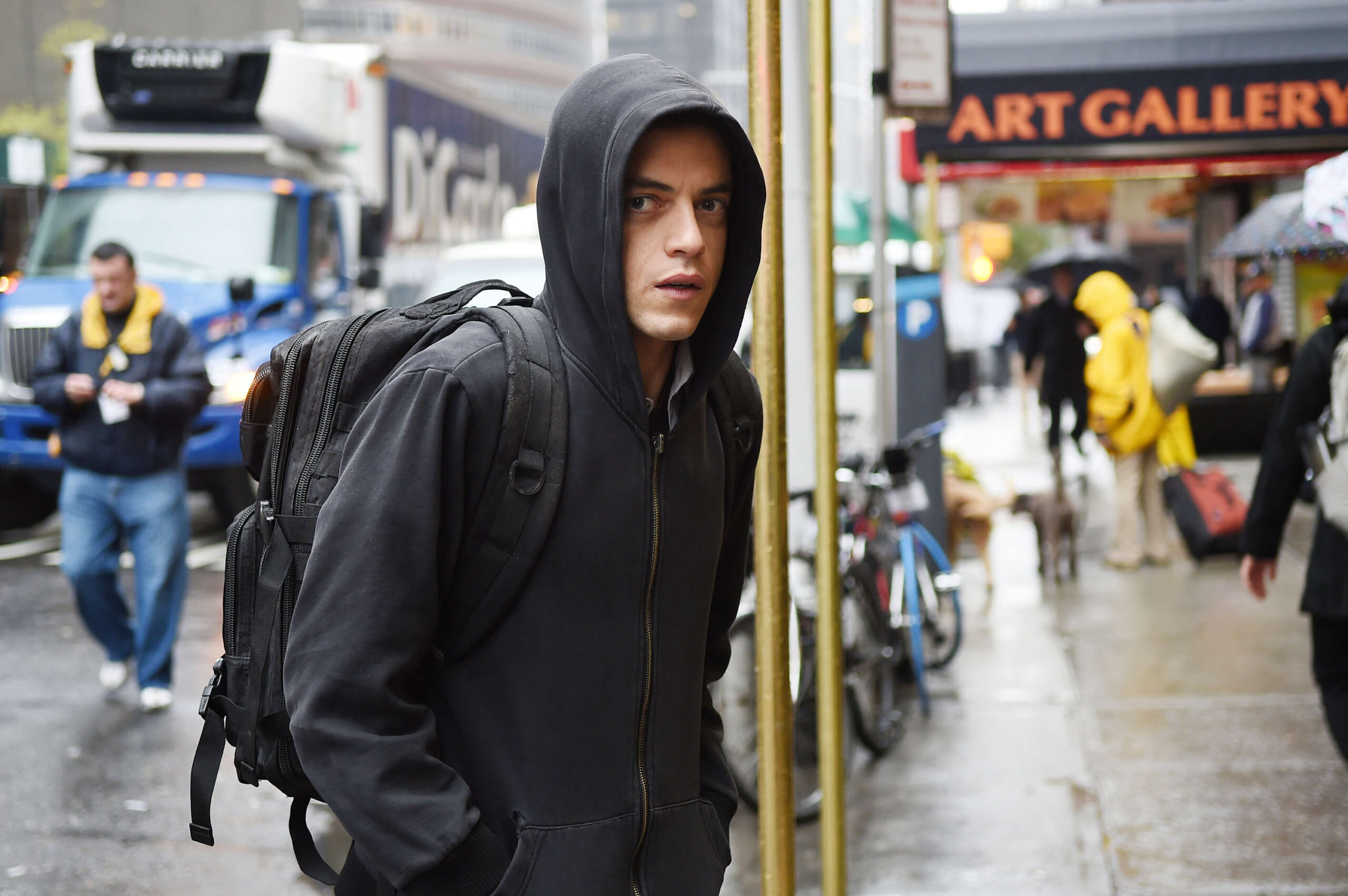 Hackerserie „Mr. Robot“: Wo sind die Bugs im System? - kulturnews.de