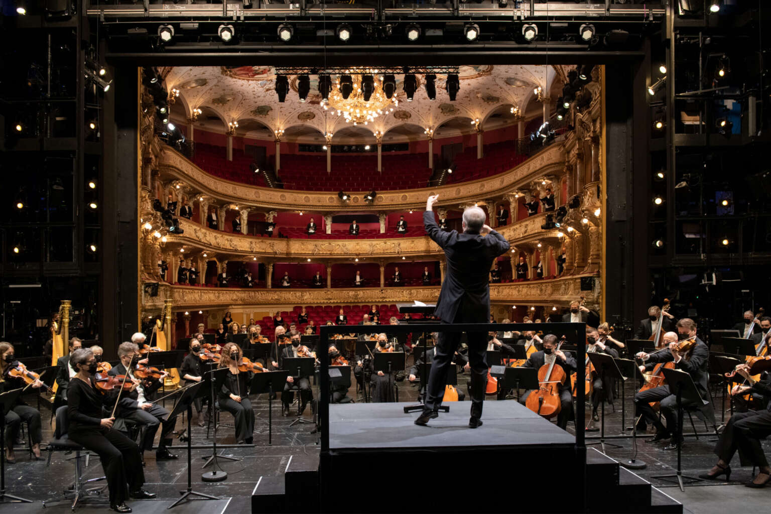Johannes Brahms „Ein deutsches Requiem“ aus dem Opernhaus Zürich ...