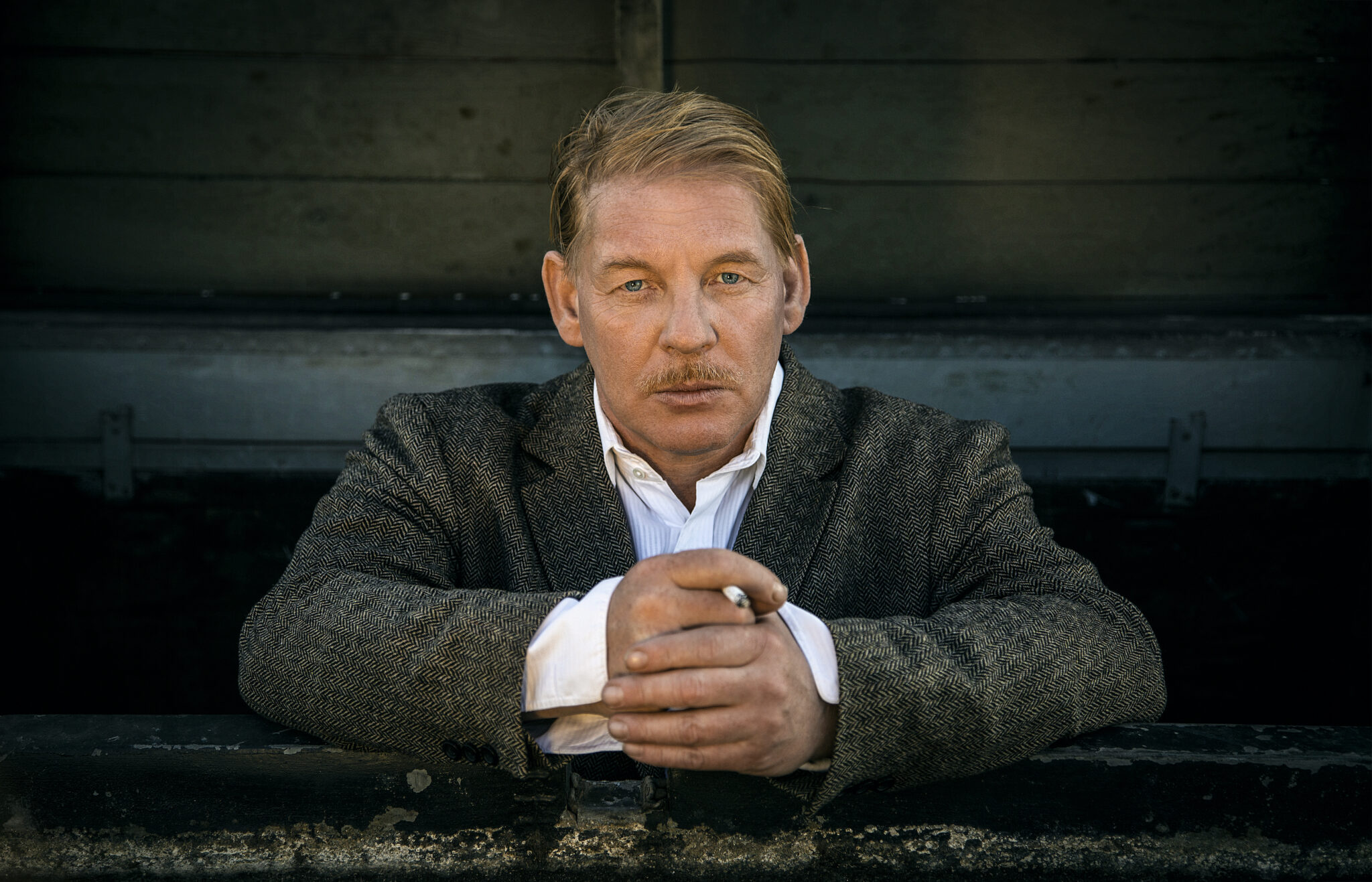 Ben Becker in „Apokalpyse“: Joseph Conrad auf dem Unterarm - kulturnews.de