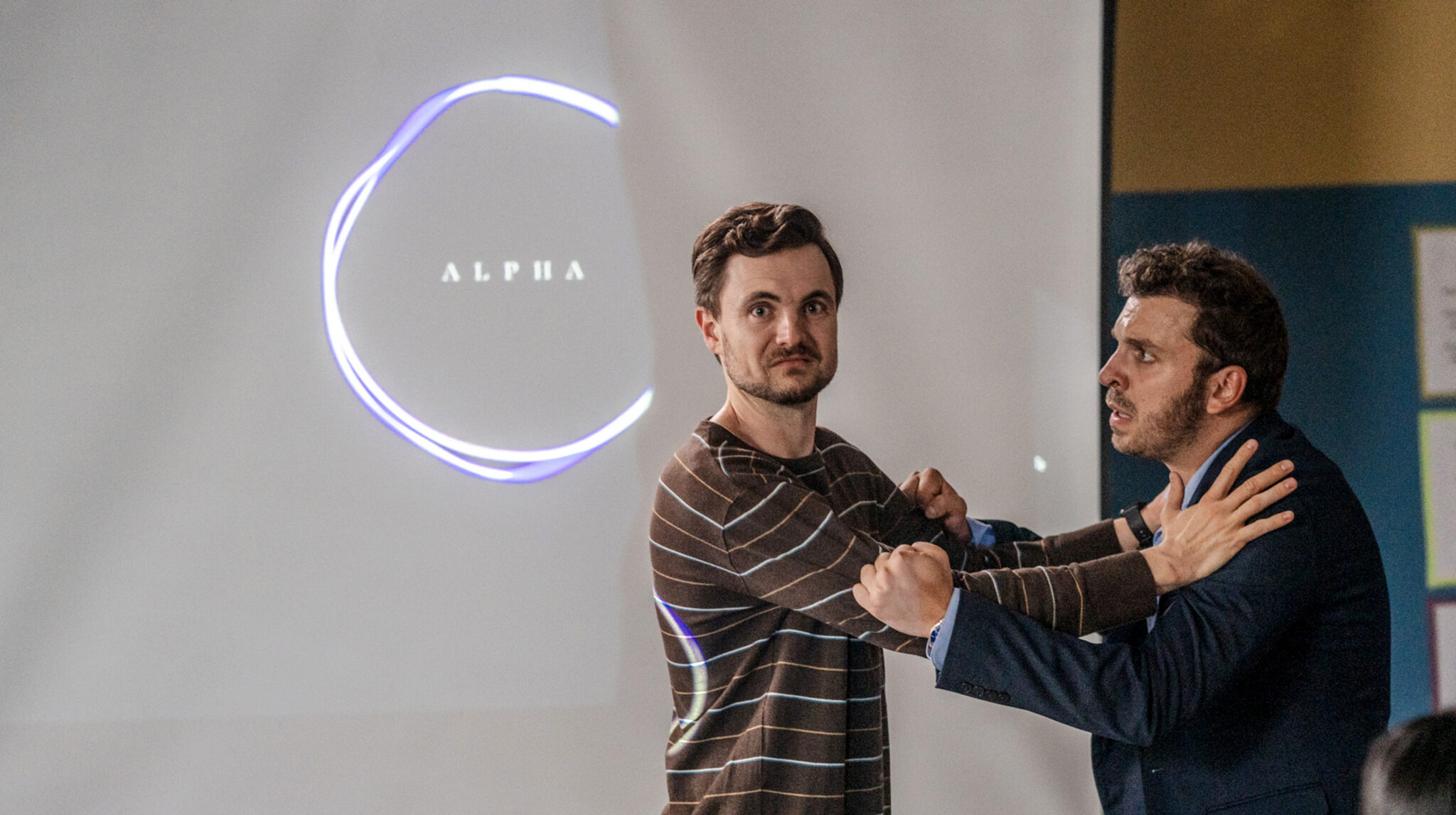 „Almania – Staffel 2“: Phil Laude und Edin Hasanović in der ARD