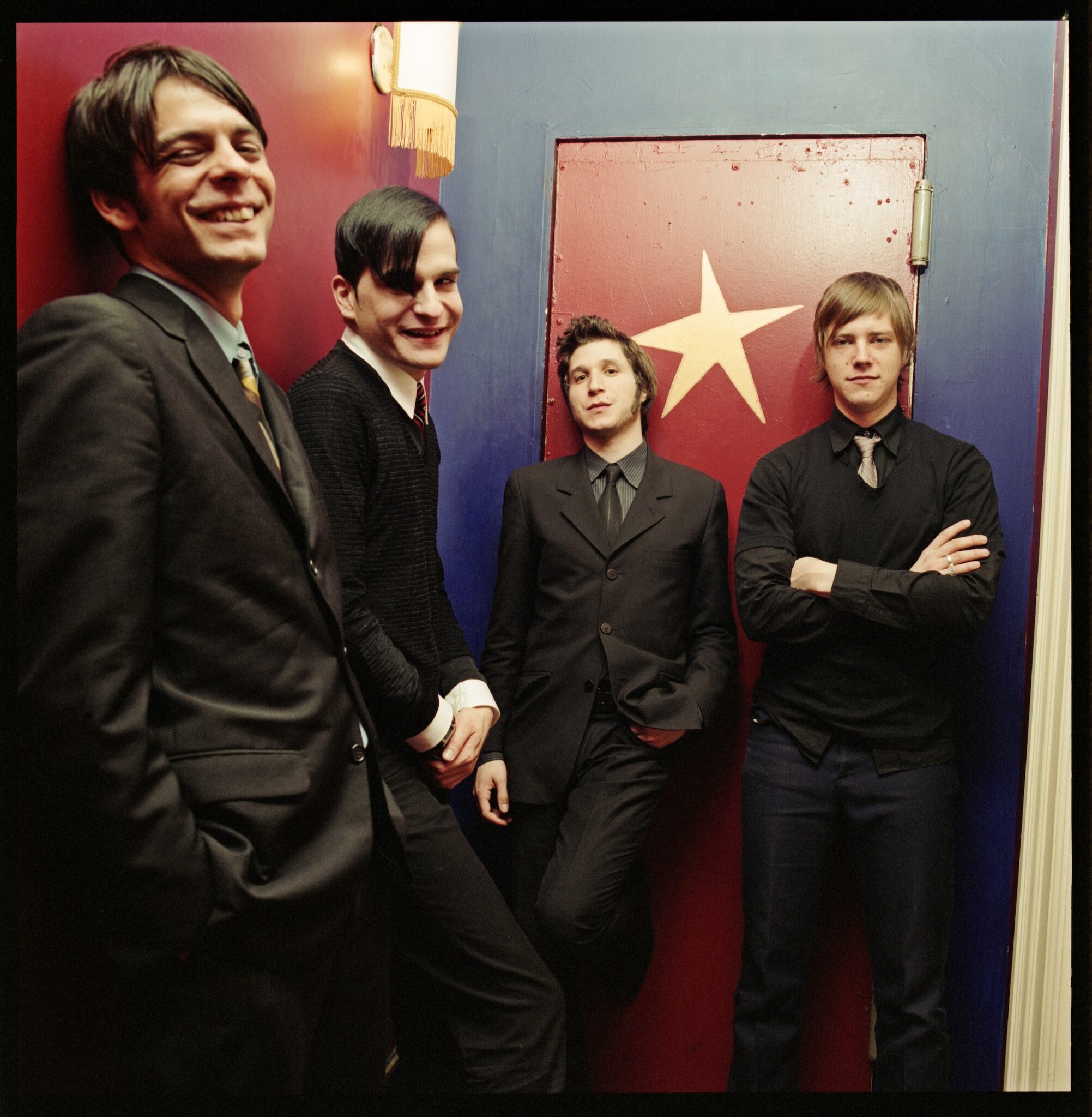 Interpol feiern 20 Jahre „Antics“ mit Re-Release ihres Zweitlings