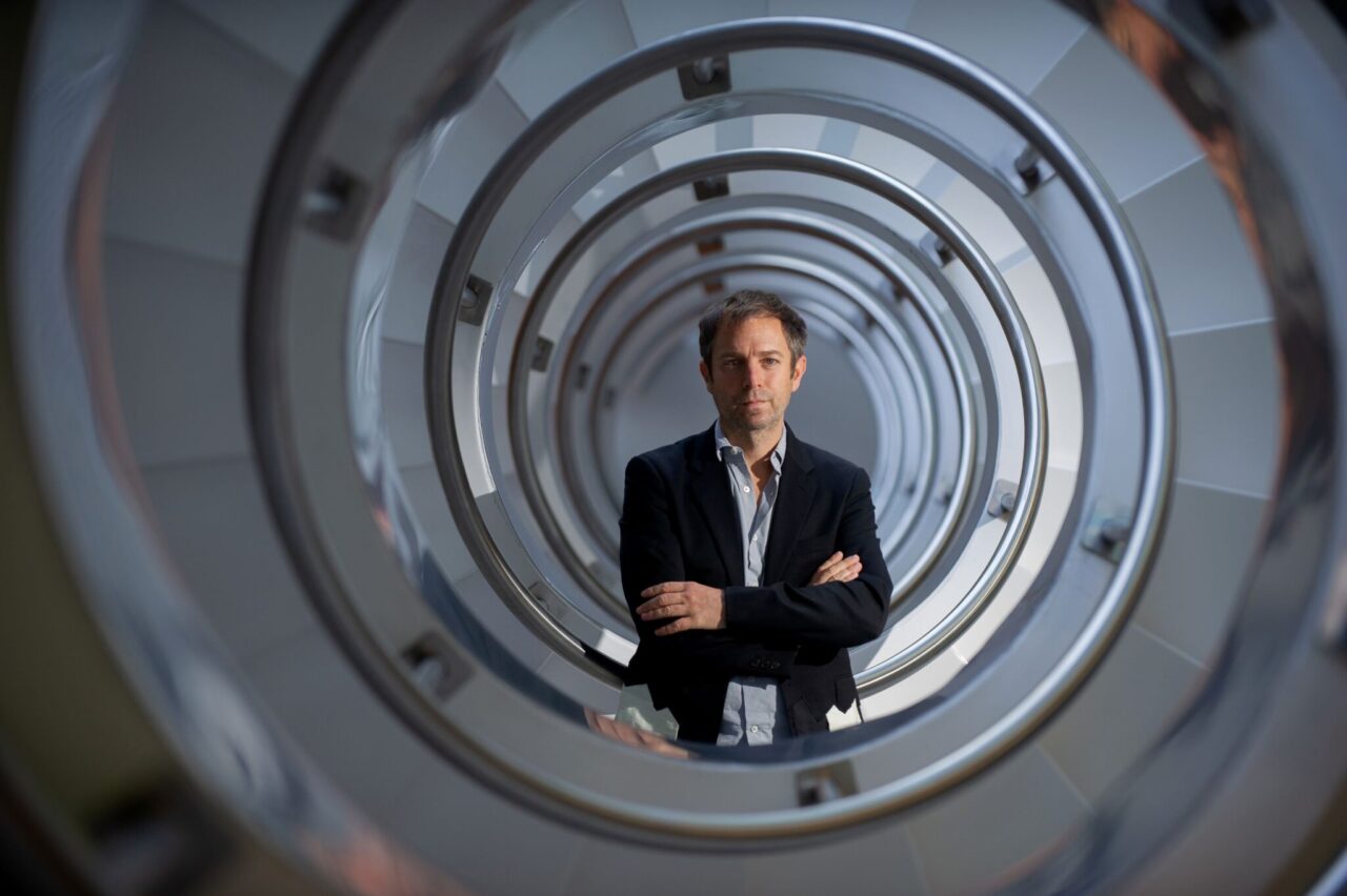 Kunstmuseum Wolfsburg: „Leandro Erlich – Schwerelos“ - kulturnews.de