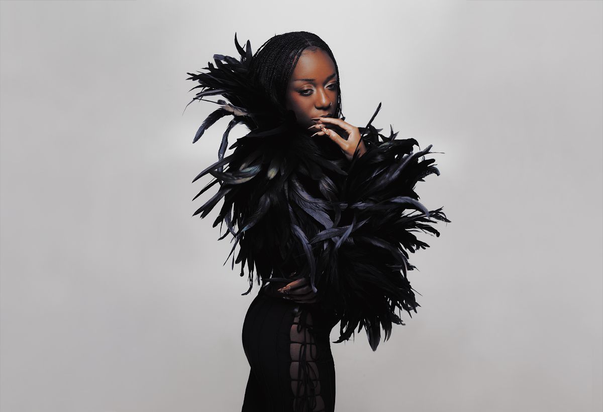 Debby Friday über „The Starrr of the Queen of Life“: Zeichen der Zeit