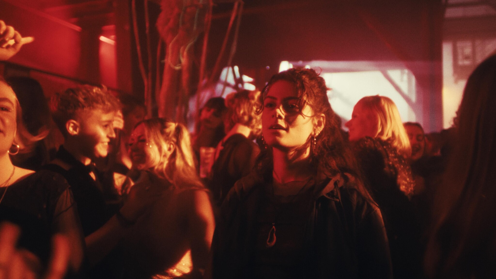 „Euphorie“: Teenagerdrama ohne Taubus bei RTL+ - kulturnews.de